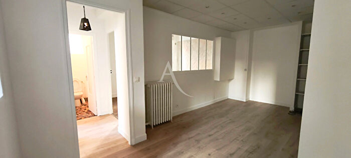Appartement 3 pièces à Les Lilas, Centre-ville, Romain, Rolland, à vendre