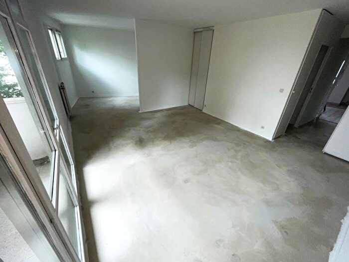 Appartement à vendre - Saint-Denis, République, Gare - 3 pièces - 2 chambres