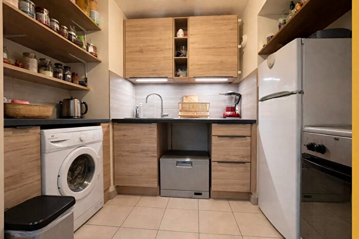 Appartement à vendre - Fontenay-Trésigny - 2 pièces - 1 chambre