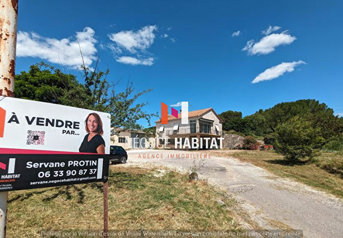 Maison à vendre - Montmirat - 4 pièces - 3 chambres