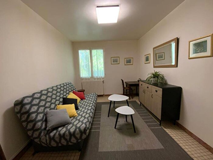 Appartement 2 pièces à Centre Ville, Le Palais-sur-Vienne, à louer