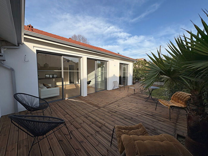 Maison à vendre - Mérignac, Capeyron - 4 pièces - 3 chambres