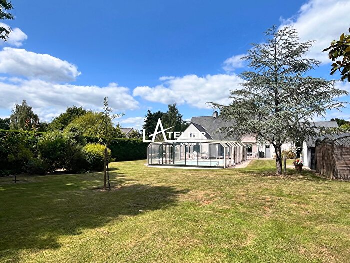 Saint-Étienne-de-Montluc - Maison 9 pièces à vendre