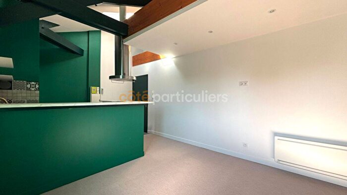Mandres-les-Roses : Appartement 2 pièces à louer