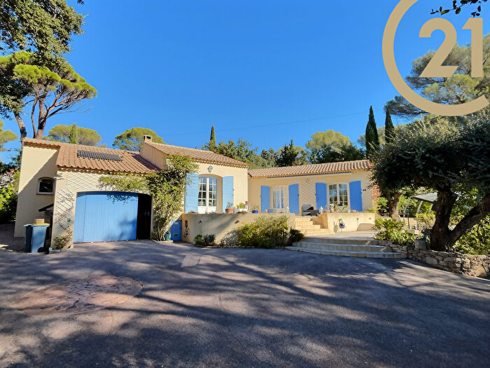 Maison à vendre - Fréjus - 4 pièces - 3 chambres