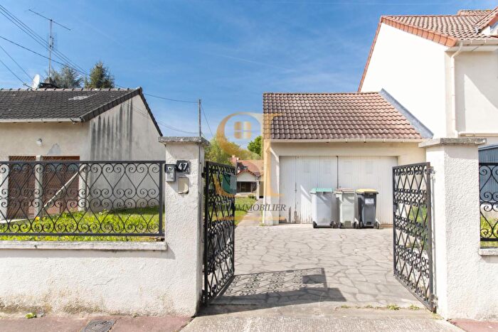 Maison à vendre - Yerres, Rives de lYerres, Tournelles - 3 pièces - 2 chambres