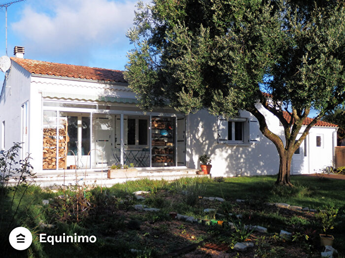 Maison à vendre - Saint-Pierre-dOléron - 5 pièces - 4 chambres