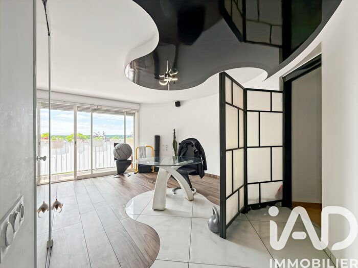 Appartement 4 pièces à Laval, Saint-Nicolas, à vendre