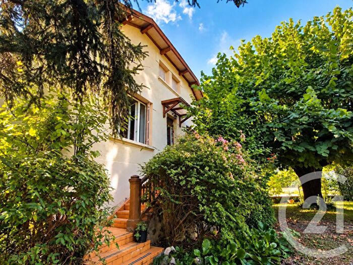Maison 9 pièces à La Tronche, à vendre