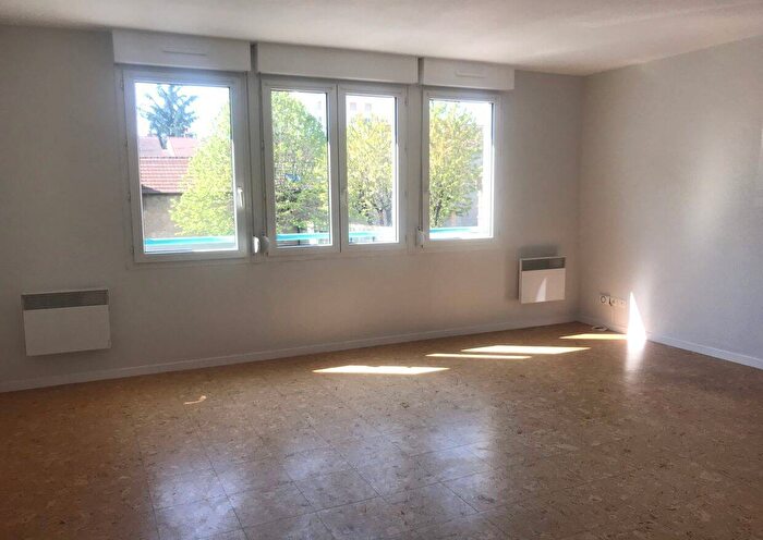 Appartement à louer - Fauconnet, Dijon - 1 pièce