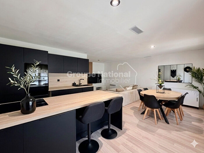 Appartement à louer - Gignac-la-Nerthe - 4 pièces - 2 chambres