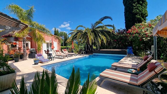 Maison 6 pièces à Fréjus, Gallieni, à vendre