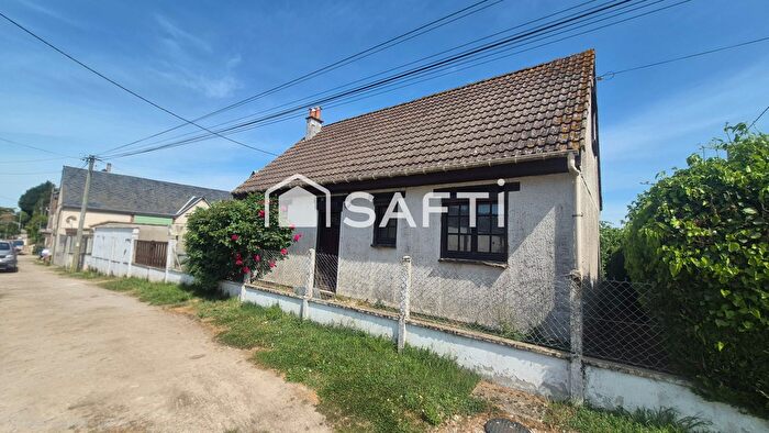 Maison à vendre - Alluyes - 4 pièces - 3 chambres