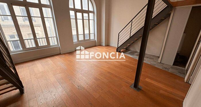 Centre Ville, Valence - Appartement 3 pièces à louer