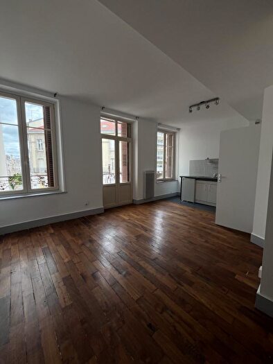 Nancy, Poincaré, Foch, Anatole France, Croix de Bourgogne - Appartement 1 pièce à louer