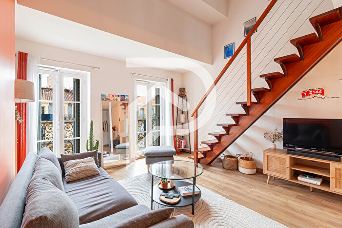 Appartement à vendre - Marseille e , Grands Carmes - 2 pièces - 1 chambre