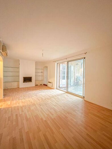 Maisons à vendre et appartements à louer - 1