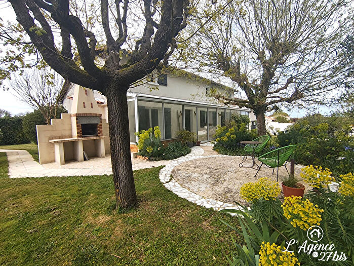 Maison à vendre - Fors - 8 pièces - 5 chambres