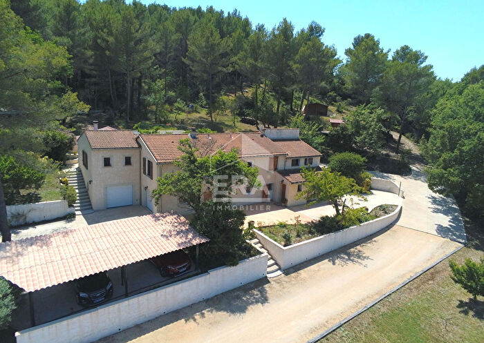 Simiane-Collongue - Maison 8 pièces à vendre