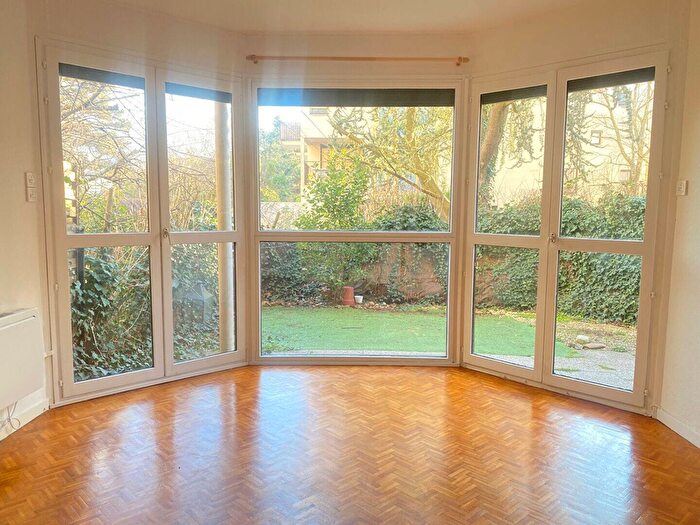 Appartement à louer - Point du Jour, Lyon ème arrondissement - 3 pièces - 2 chambres