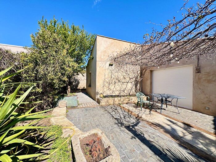 Maison à louer - Bessan - 4 pièces - 3 chambres