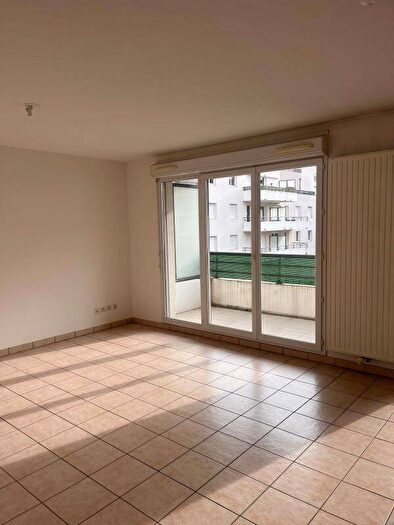 Appartement à louer - Centre, Annemasse - 3 pièces - 2 chambres