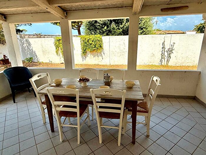 Loix : Maison 5 pièces à vendre