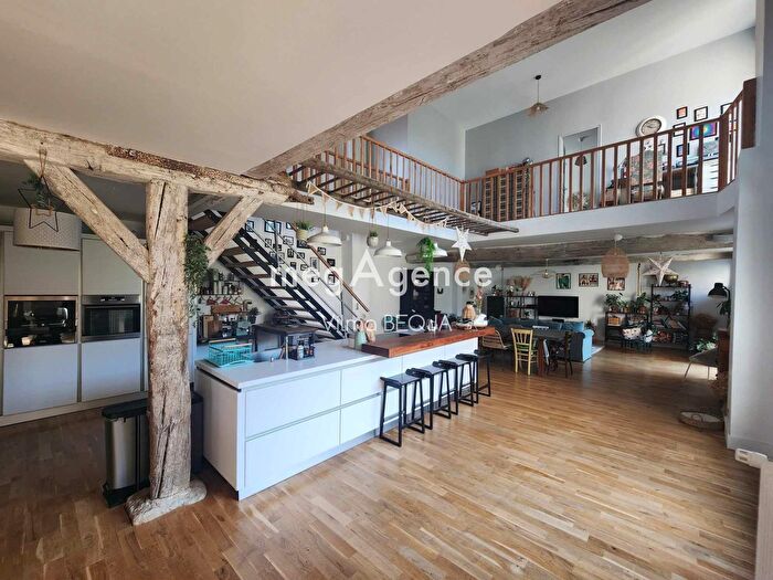 Maison à vendre - Villeneuve-lArchevêque - 6 pièces - 4 chambres