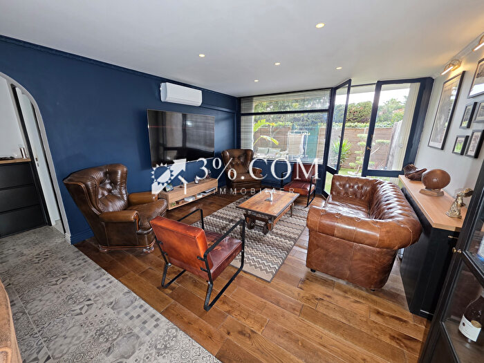 Appartement à vendre - Fréjus, Fréjus Plage - 3 pièces - 2 chambres