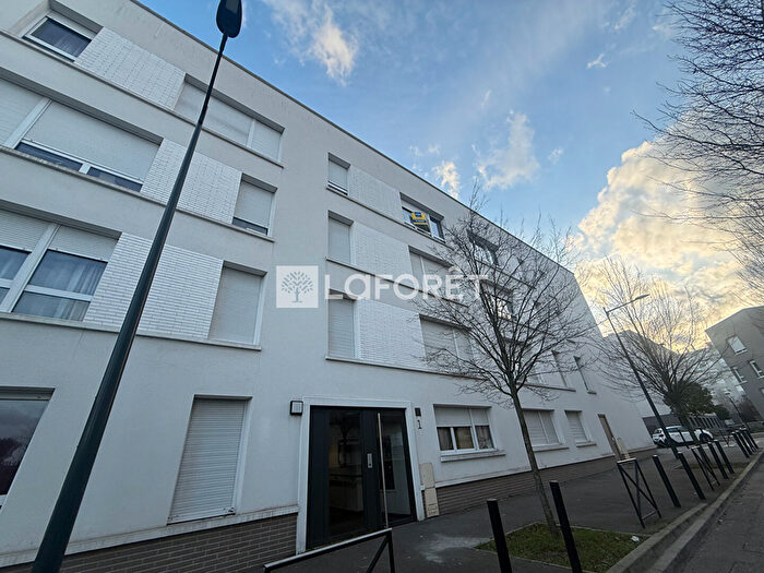 Appartement à louer - Goussainville, Grenelle, Grandes-Bornes - 2 pièces - 1 chambre