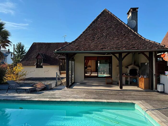 Maison à vendre - Salies-de-Béarn - 6 pièces - 4 chambres
