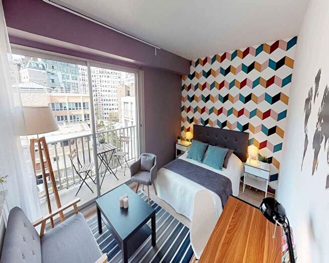 Danube-Porte des Lilas, Paris 19ème arrondissement : Appartement 4 pièces à louer