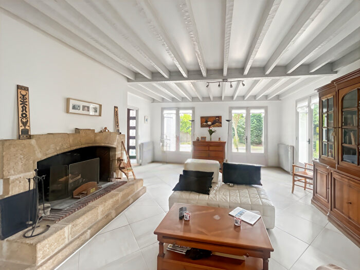 Mérignac, Centre-ville : Maison 8 pièces à vendre