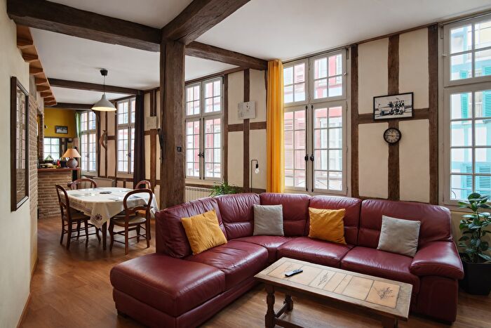 Appartement à vendre - BayonneBayonaBaiona, Centre-ville, Hôtel de Ville - 2 pièces - 1 chambre