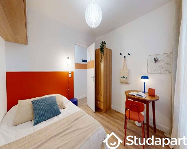 Appartement à louer - Faubourg du Temple-Hôpital Saint Louis, Paris ème arrondissement - 1 pièce - 1 chambre