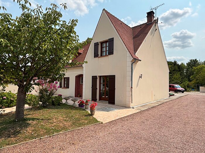 Maison 7 pièces à Tracy-le-Mont, à vendre
