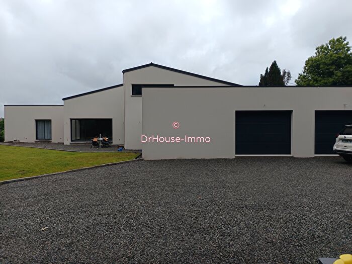 Maison à vendre - Louvigné-du-Désert - 6 pièces - 4 chambres