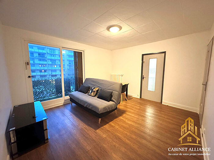 Appartement à louer - Melun, Patton - 2 pièces - 1 chambre