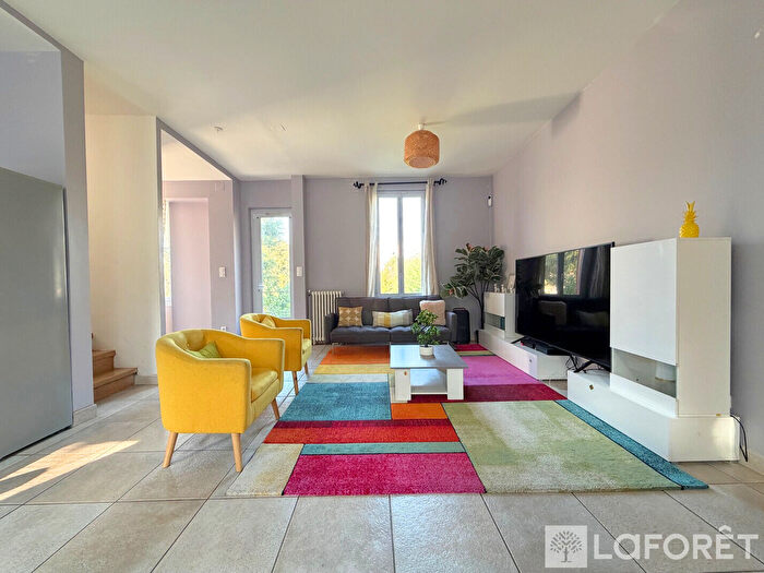 Oullins, Golf, Célestins : Maison 5 pièces à vendre