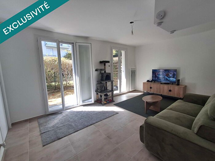 Appartement 2 pièces à Sainte-Geneviève-des-Bois, Les Aunettes, à vendre