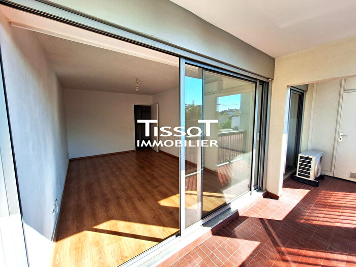 Nîmes, Route d'Arles : Appartement 2 pièces à louer