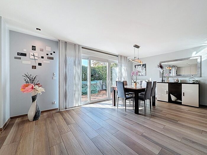 Maison à vendre - Annemasse, Brouaz - 5 pièces - 4 chambres