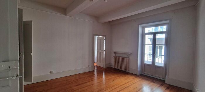 Appartement à louer - Privas - 2 pièces - 1 chambre