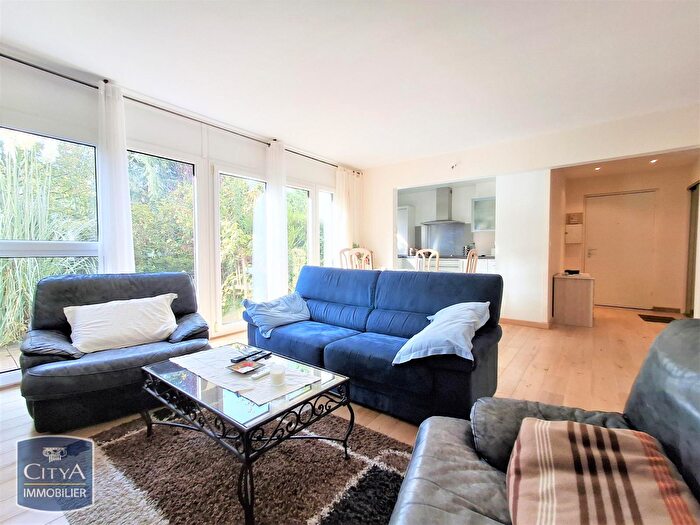 Appartement à vendre - Guyancourt, Le Parc, Les Saules - 3 pièces - 1 chambre