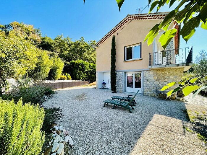 Maison à vendre - Vaison-la-Romaine - 6 pièces - 3 chambres