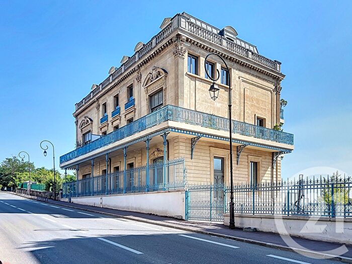 Appartement à vendre - Saint-Cloud, Centre-ville - 2 pièces - 1 chambre