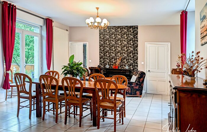 Maison à vendre - La Chapelle-Glain - 6 pièces - 4 chambres