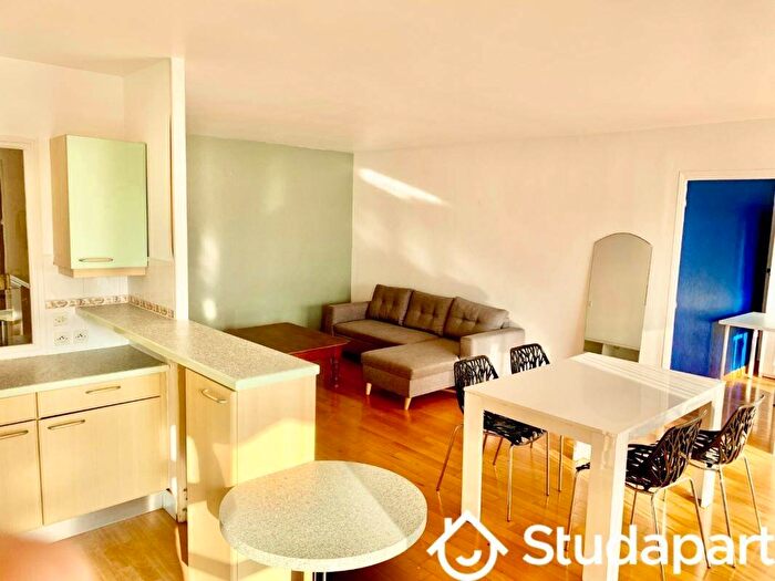 Saint Jean Eudes-Saint Gilles, Caen : Appartement 1 pièce à louer