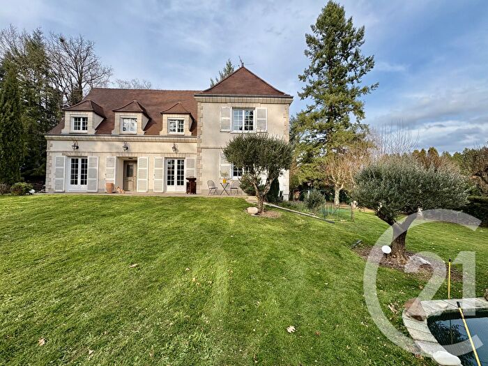 Maison à vendre - Saint-Priest-Taurion - 7 pièces - 4 chambres