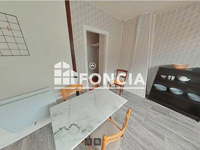 Appartement à louer - Ville Sud Ouest, Fontainebleau - 1 pièce